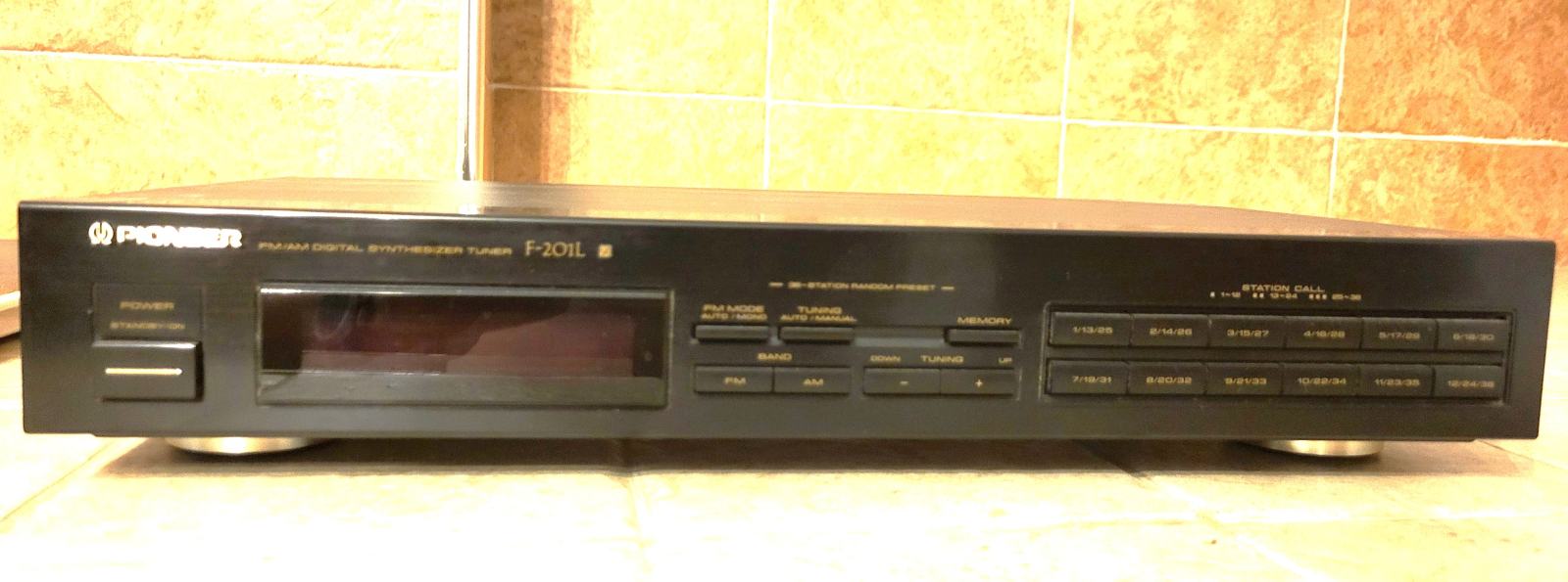 Tuner Pioneer F-201L