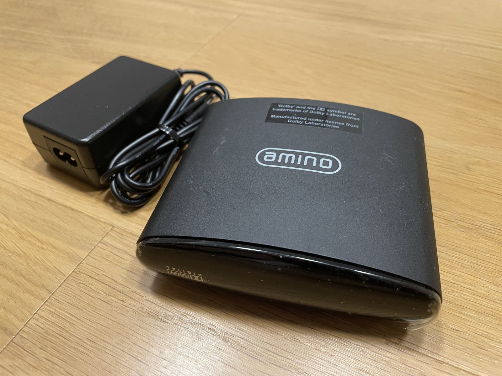 Amino, AmiNET 130M Set-Top Box, TV komunikator