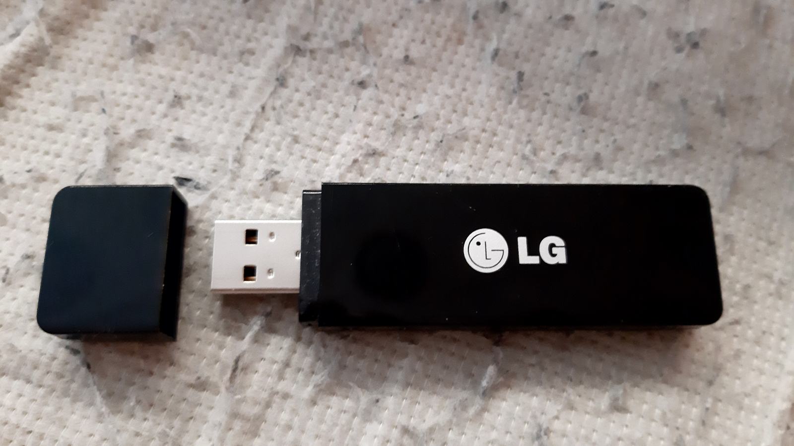 LG wi fi usb dongle, vmesnik LG AN-WF100