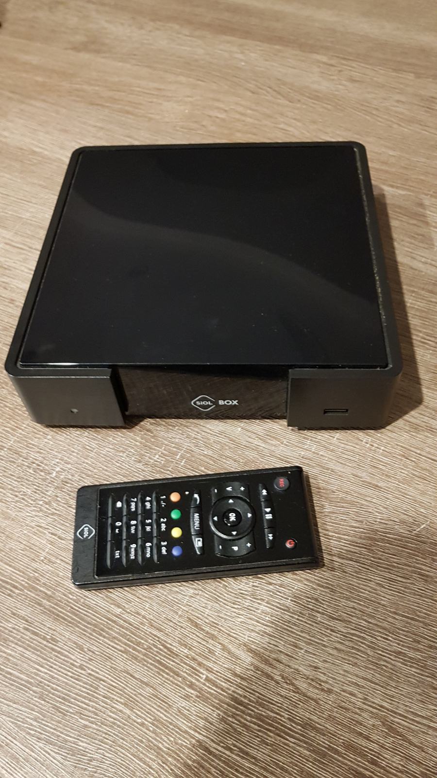 Siol box NETGEM 8200 (320GB)