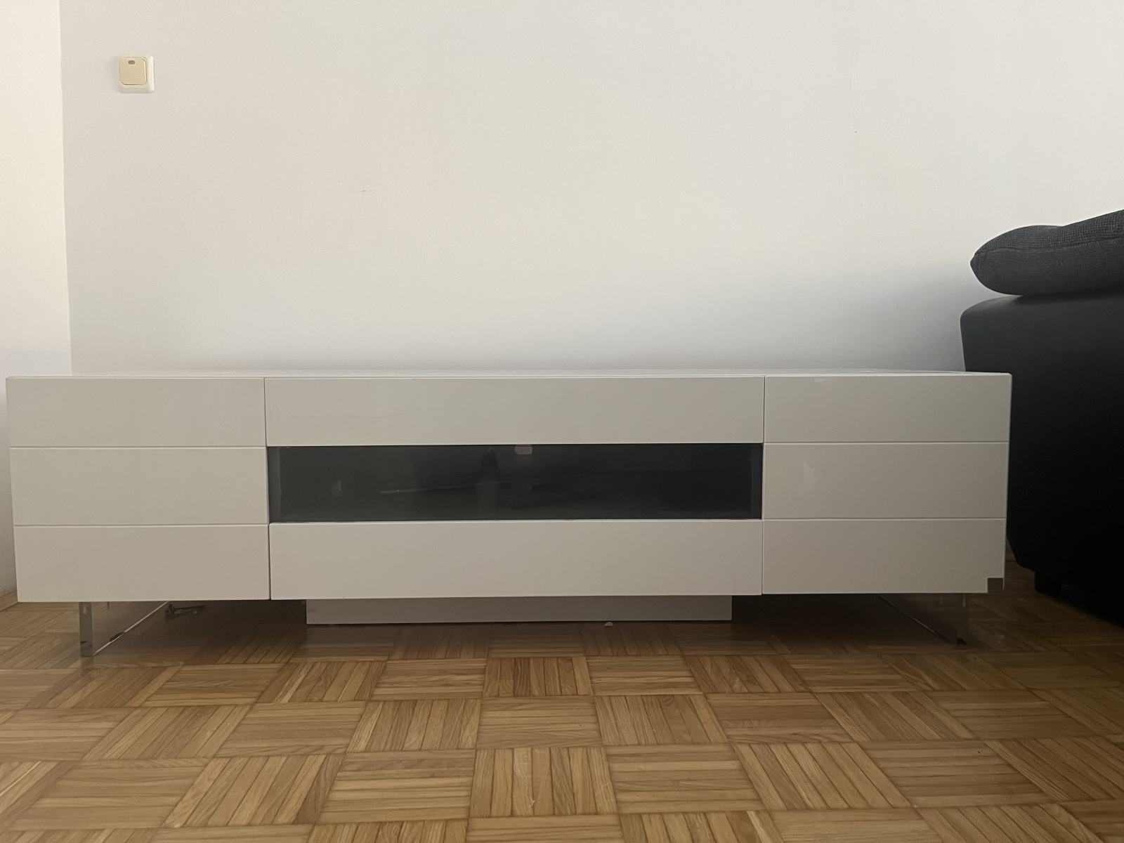 TV Komoda MIOTTO