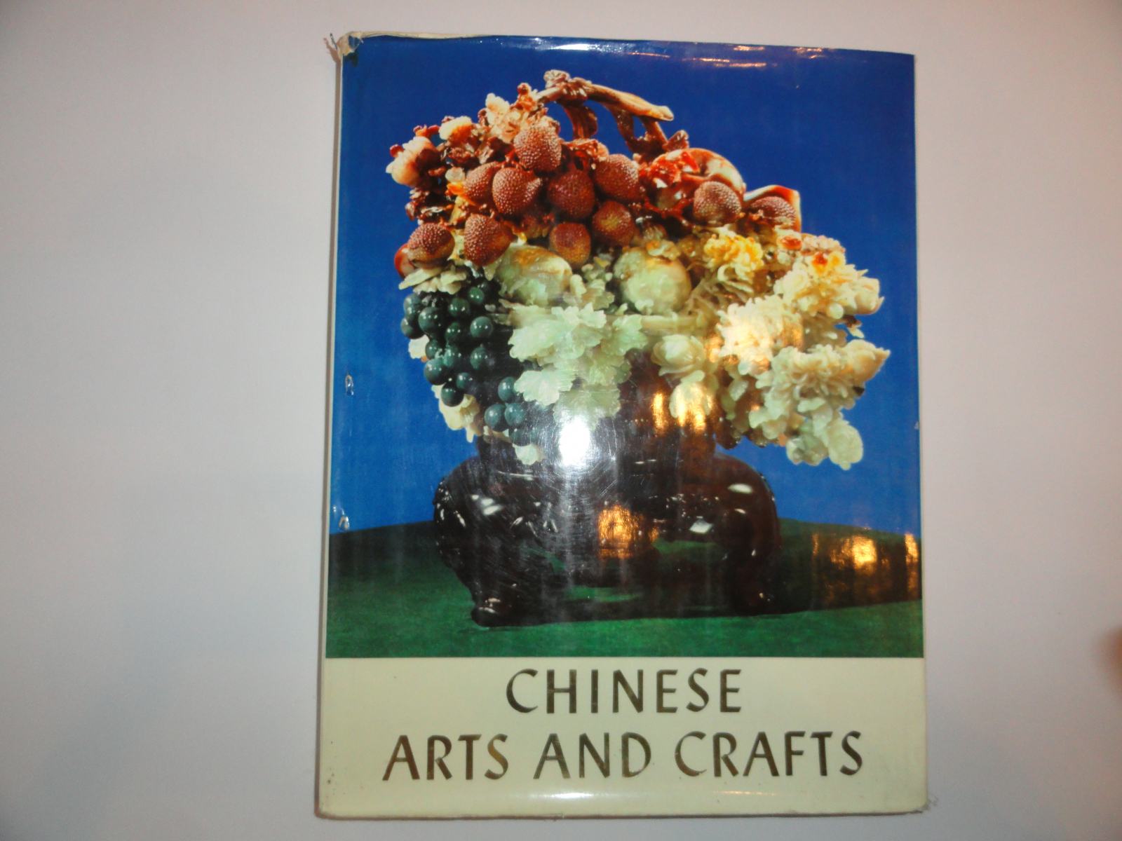 CHINESE ARTS AND CRAFTS