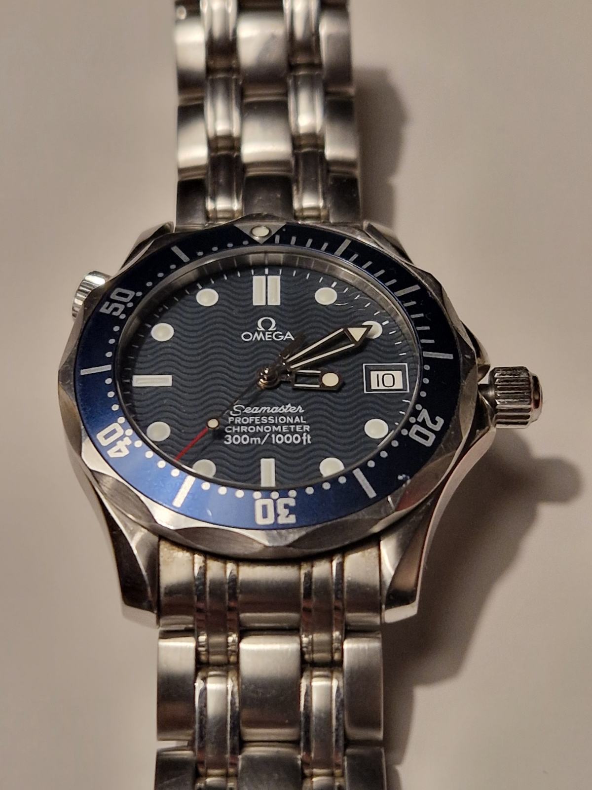 Omega Seamaster Professional 300M Diver Mid Size