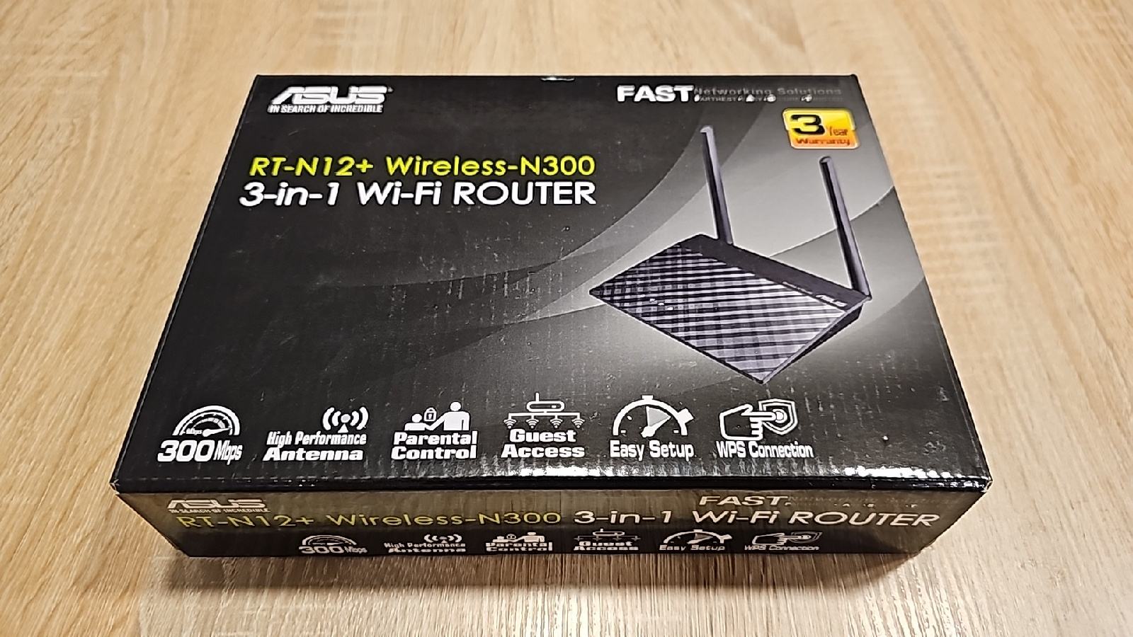 Brezžični usmerjevalnik Asus RT-N12