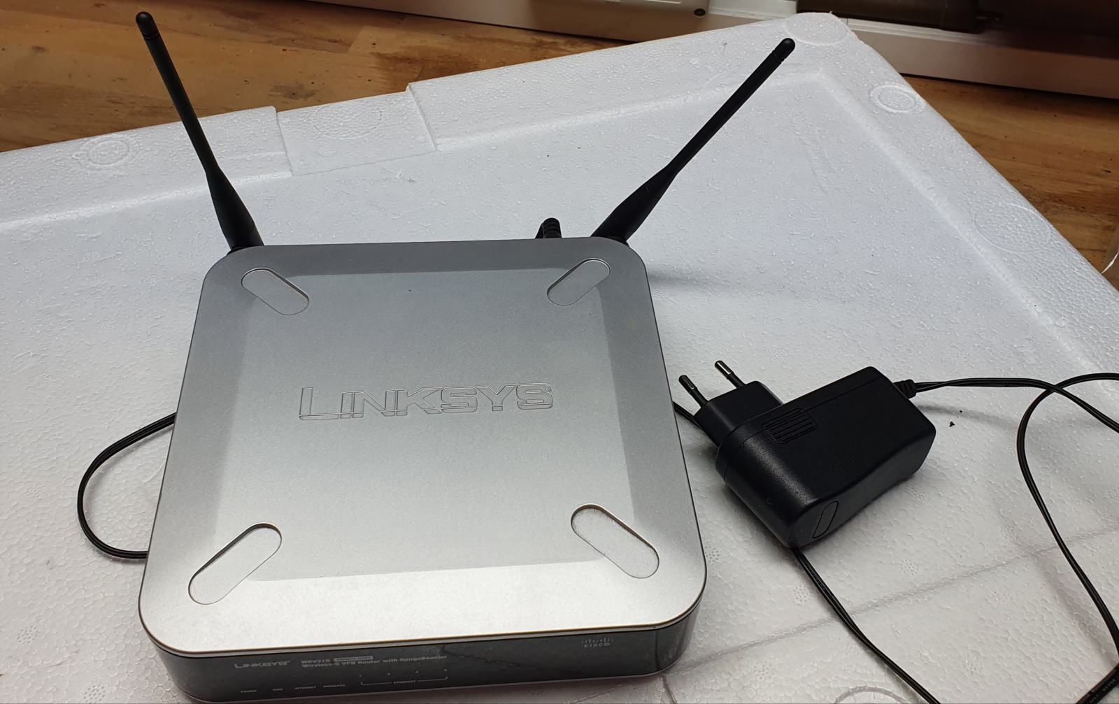 Cisco Linksys wrv210 Vpn router