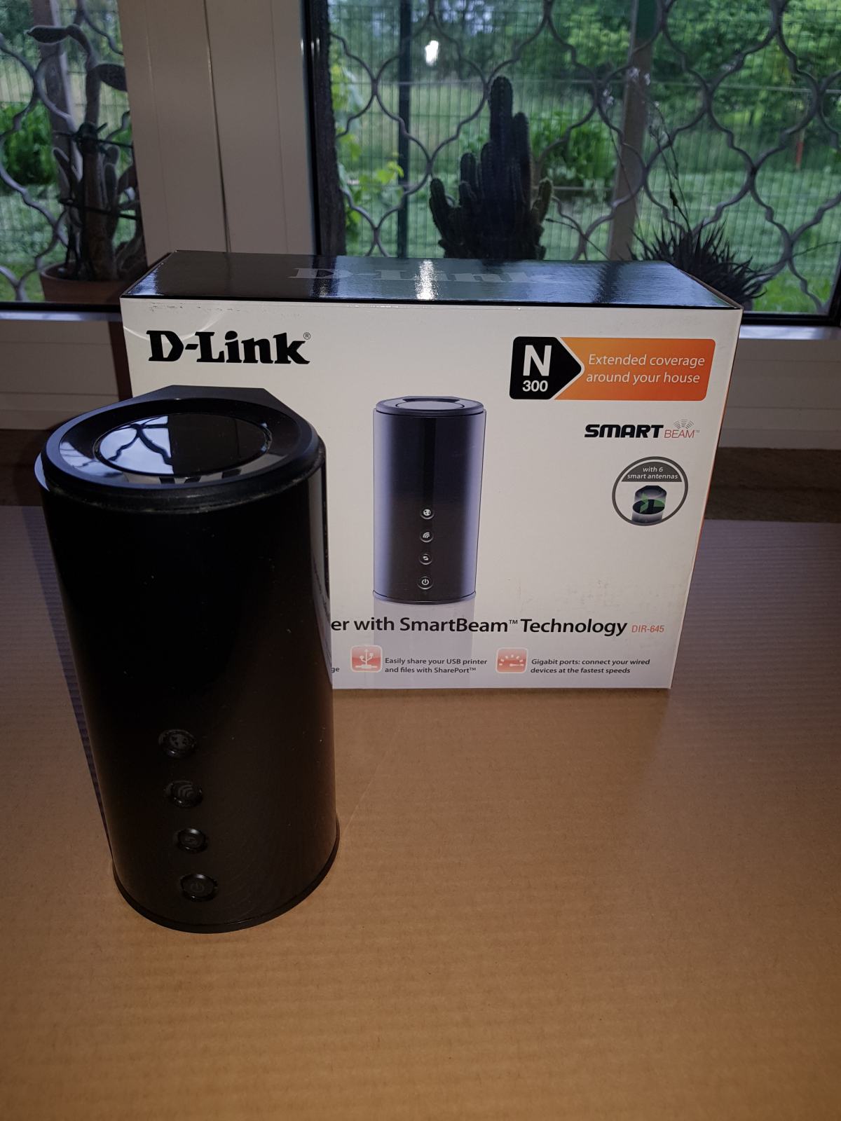 D-Link DIR 645 Smart Beam Router 802.11n/g/b WiFi