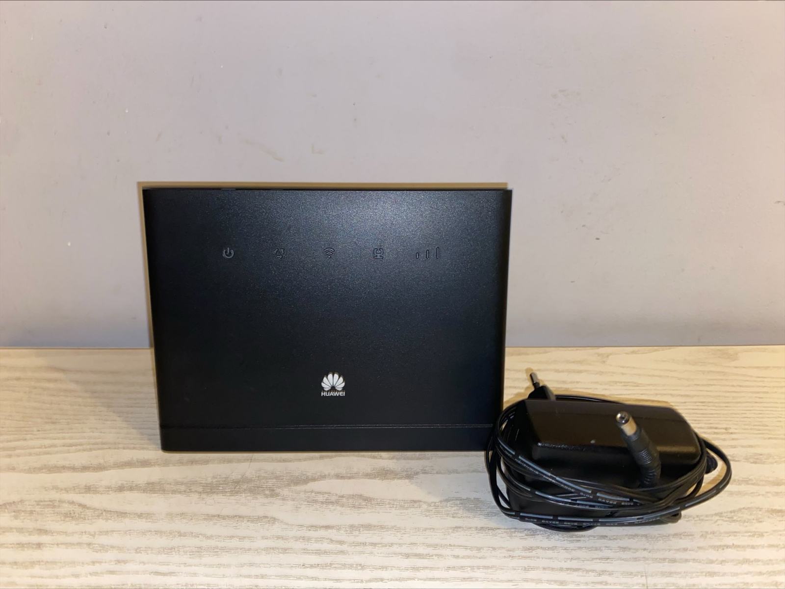 HUAWEI 4G Router B315s-22 Wi-Fi : LTE, Odklenjen