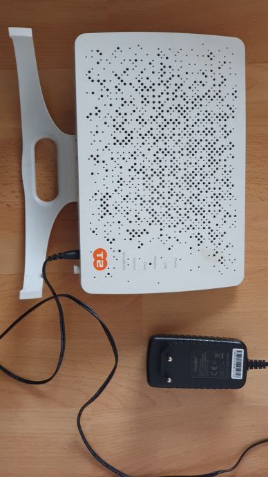 MODEM Innbox F60 T2 vmesnik