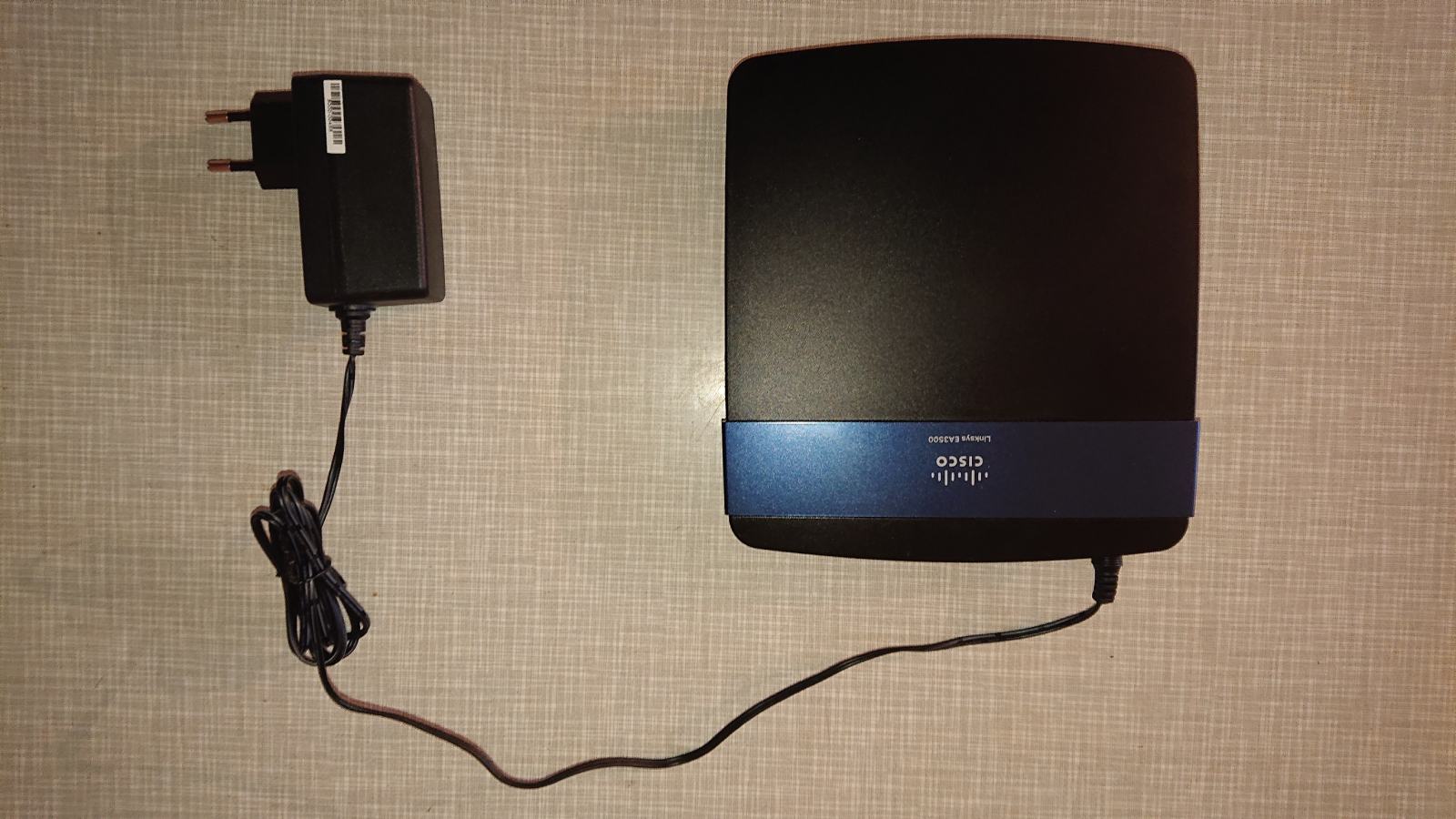 Linksys EA3500 dual-band router 5 vrat, gigabit
