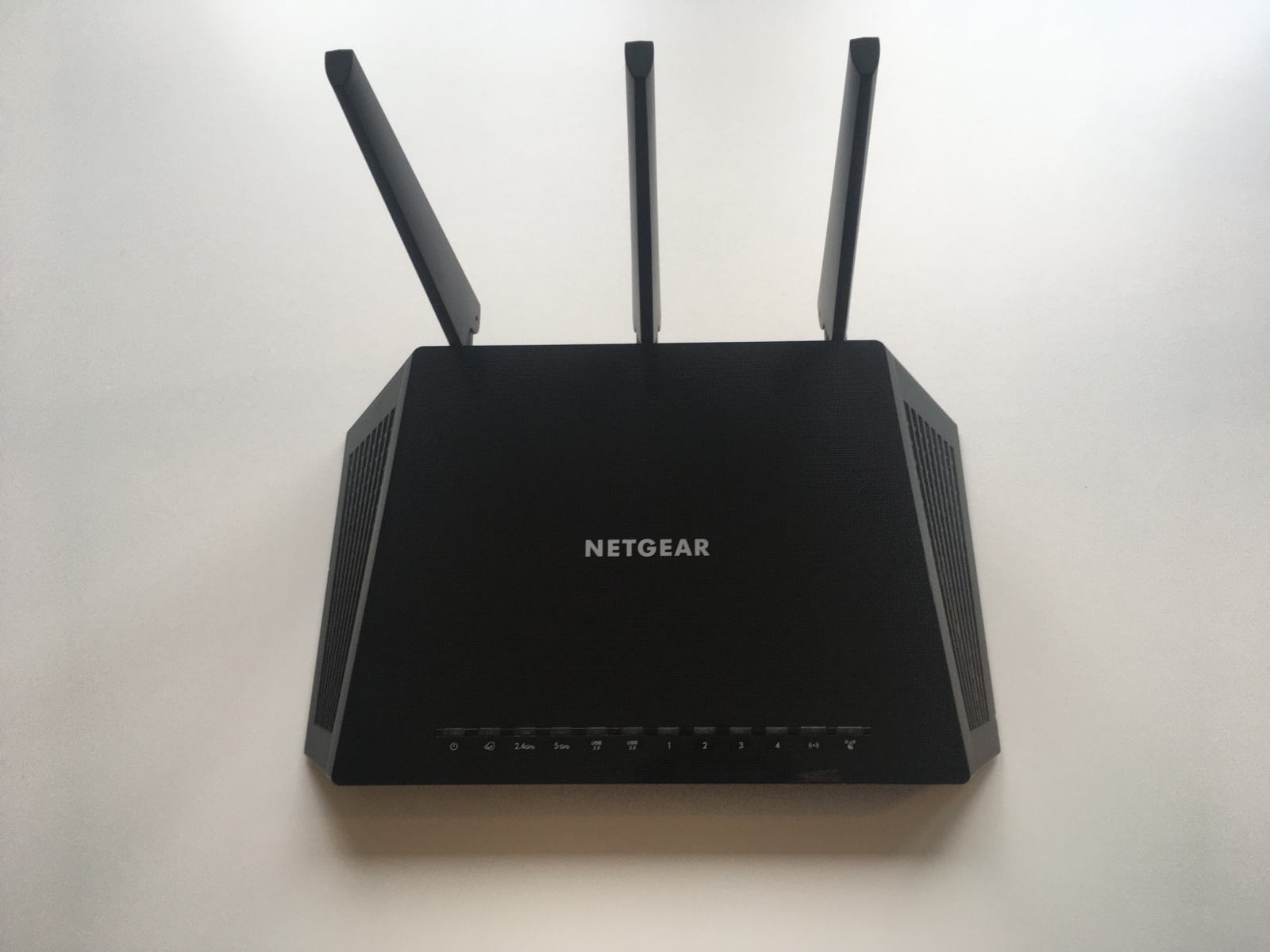 NETGEAR router usmerjevalnik Nighthawk AC1900
