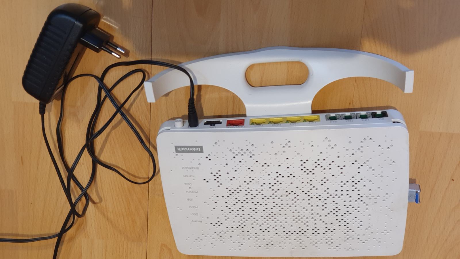 Prodam INNBOX V60-U telemach