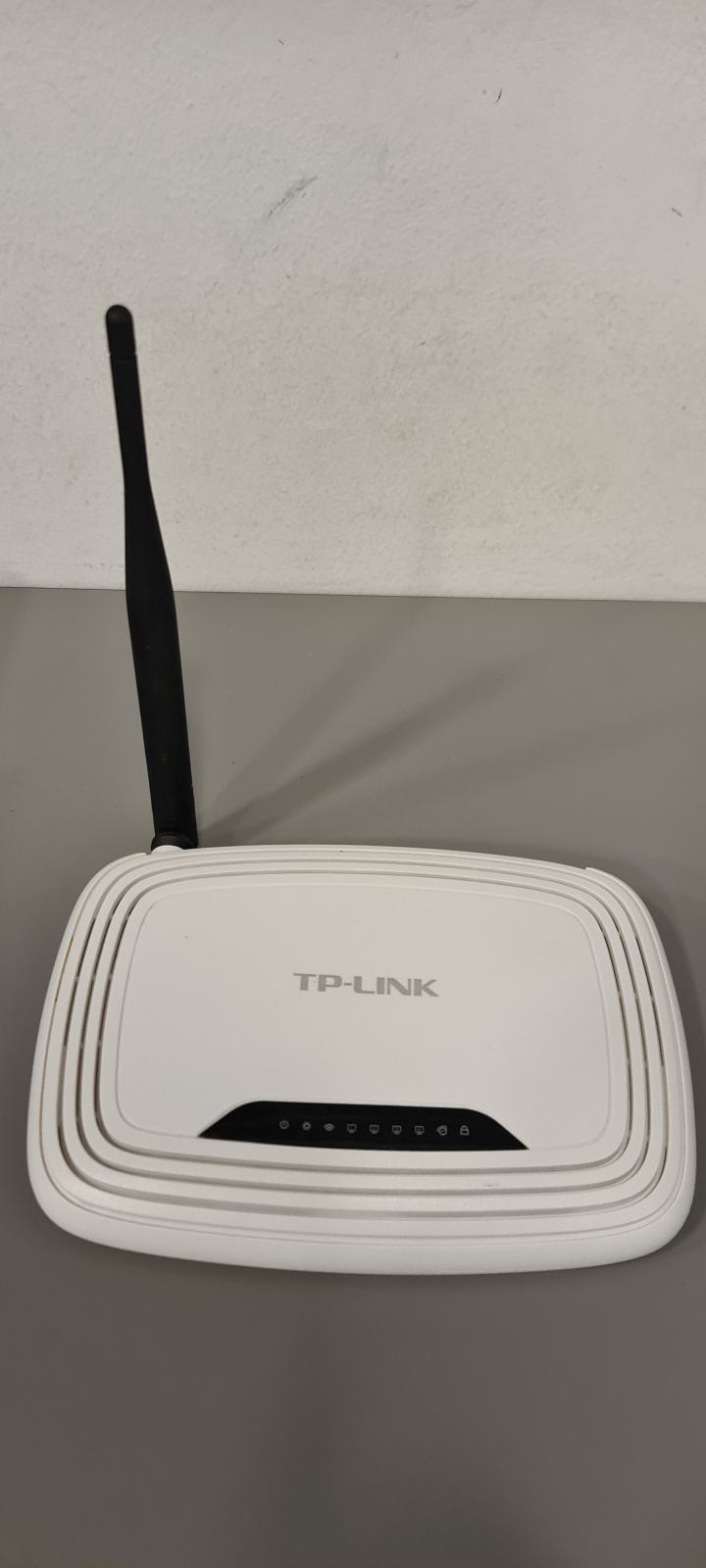 TP-Link brezžični router TP-Link TL-WR740N