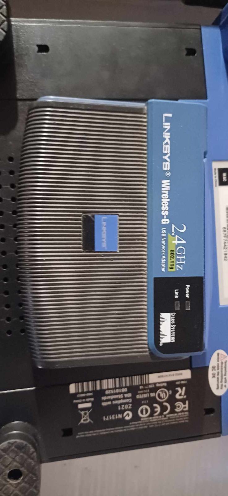 WIFI Linksys WRT54GL router+USB adapter+polnilec+2 antenci