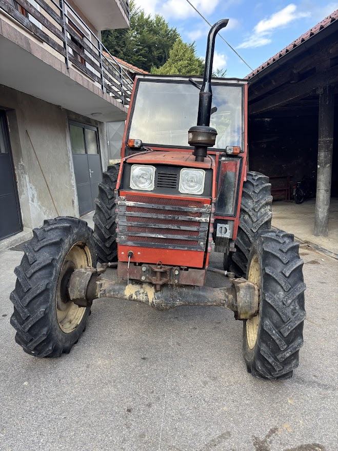 Prodam traktor UNIVERSAL 643 DT