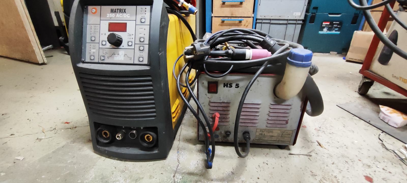 CEA MATRIX 250 AC/DC