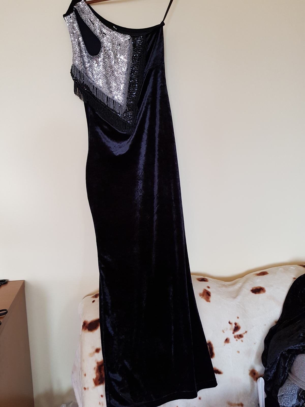 ČRNA MAXI SVEČANA OBLEKA 38/40