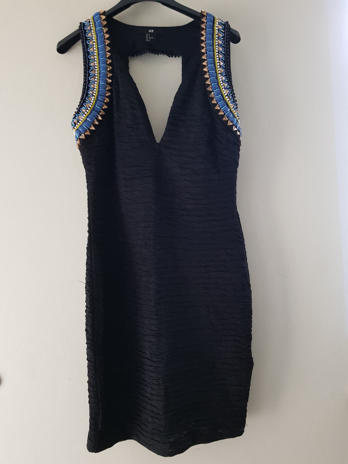 H&M NOVA ČRNO SVETLEČA SVEČANA OBLEKA 38