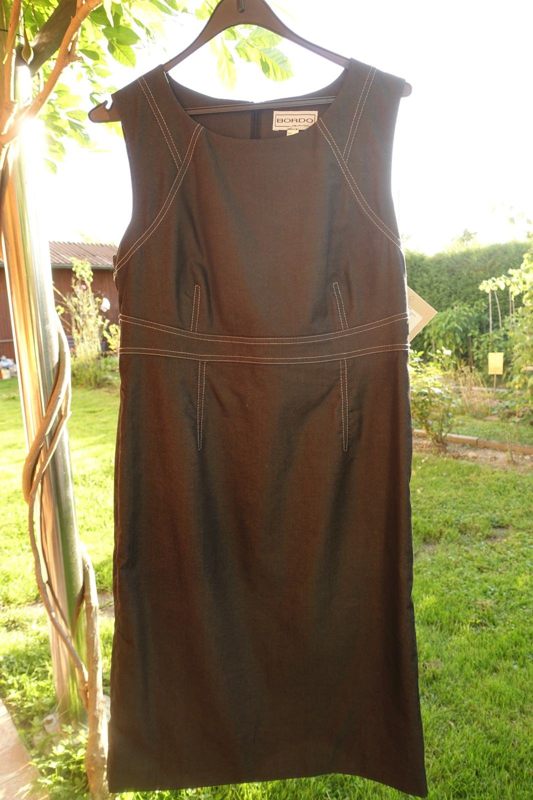 NOVA ženska obleka, vel. 38