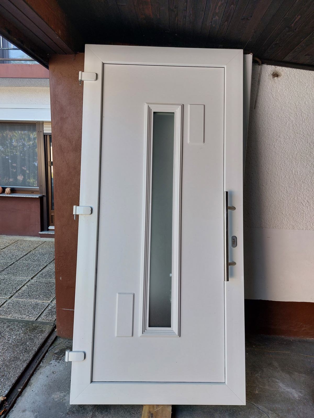 Vhodna PVC vrata