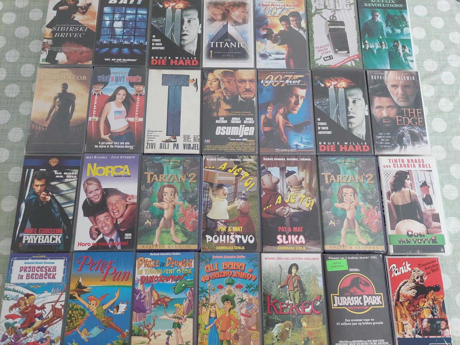 VHS FILMI,VHS RISANKE,ORIGINALNO ZAPAKIRANI + ODPRTI,NEPREDVAJENI,