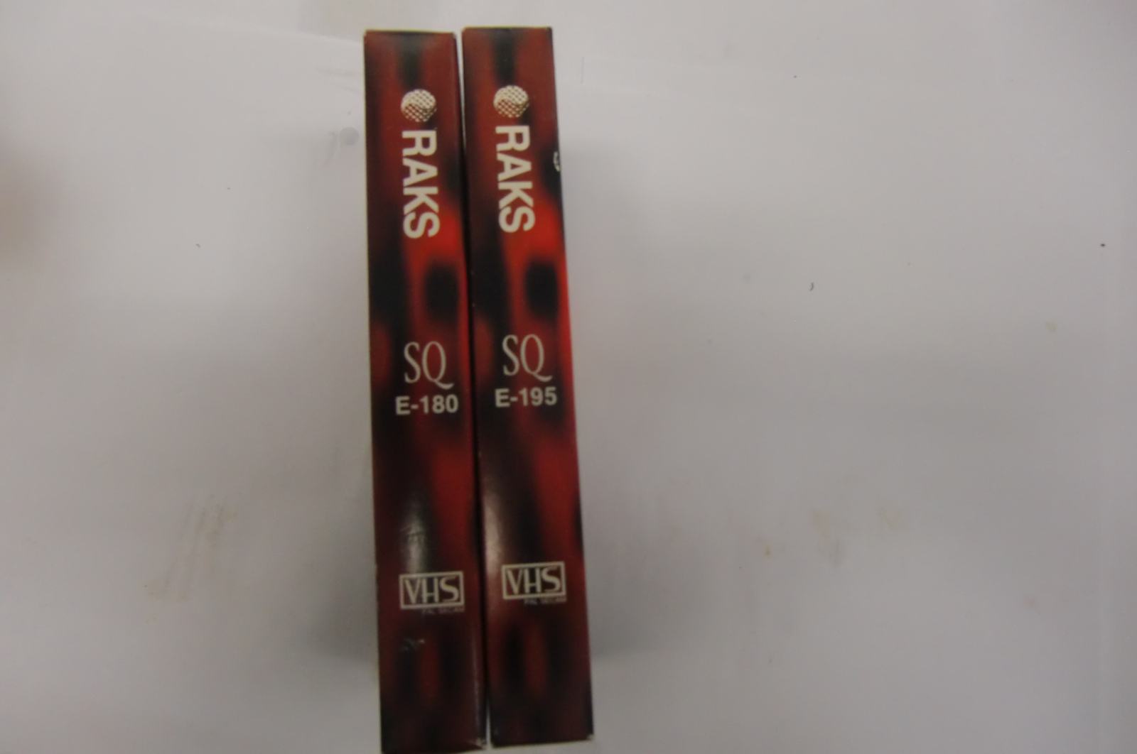 VIDEO KASETE RQKS VHS E -180