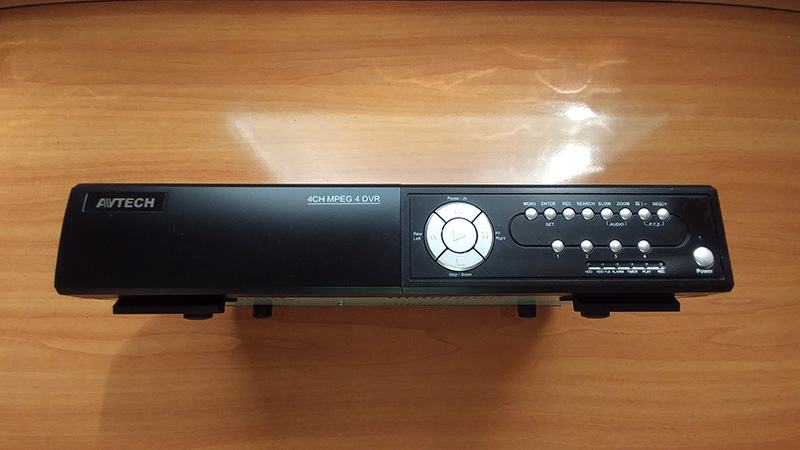 VIDEO NADZOR ALARM AVTECH AVC761Z-B + SSD disk SAMSUNG 256Gb + 5 kamer