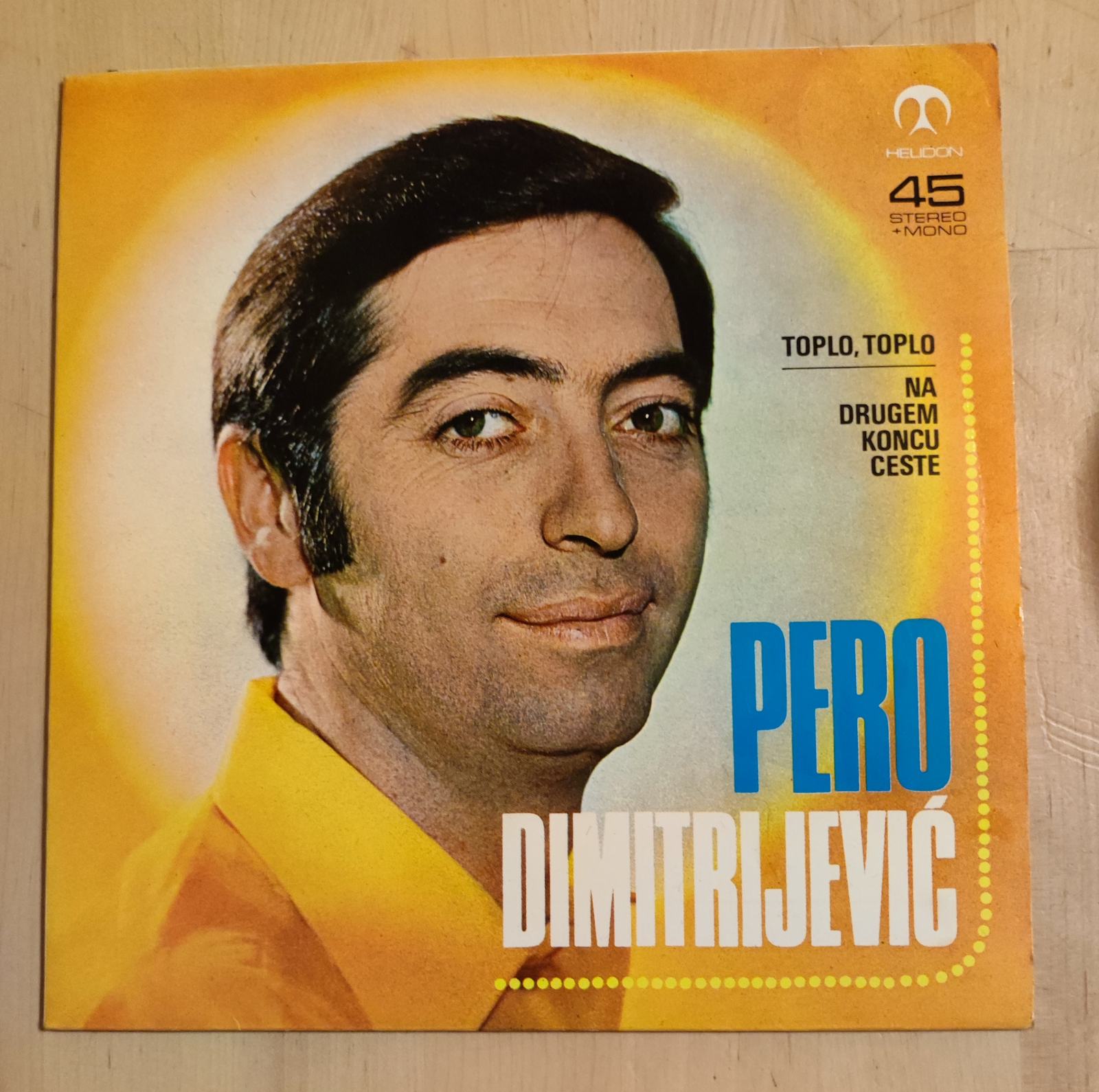 Mala plošča Pero Dimitrijević ToploToplo , Na drugem koncu ceste