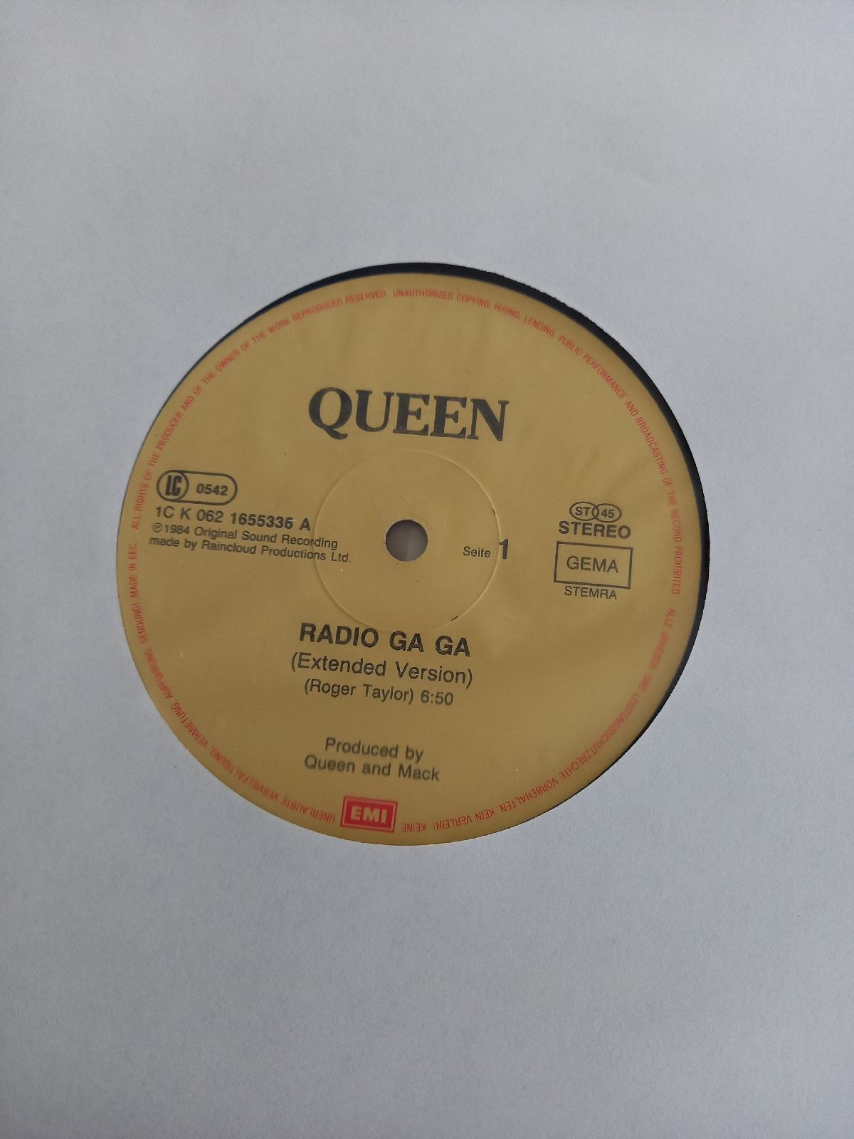Radio ga ga , Queen