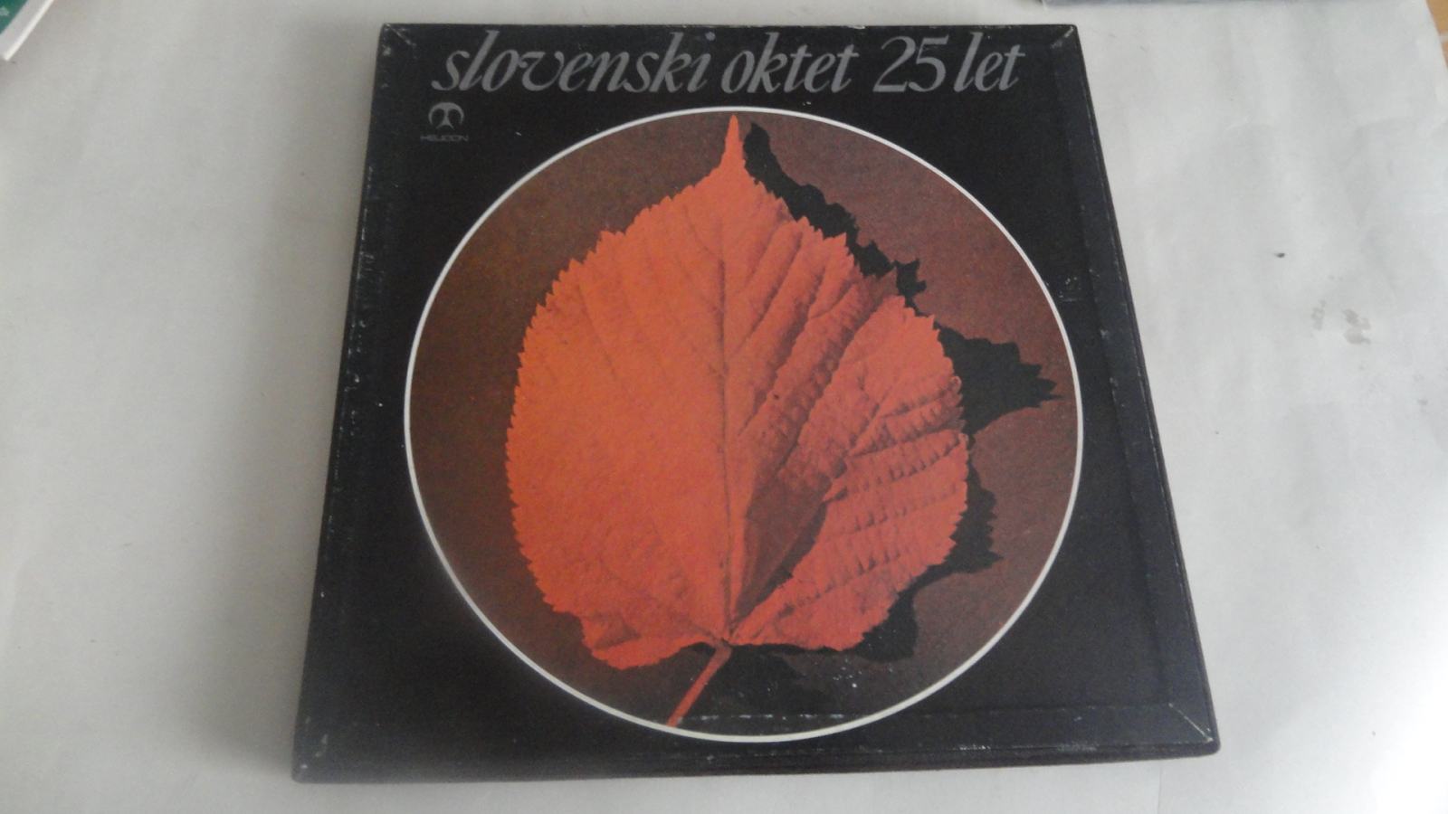 SLOVENSKI OKTET 25 LET