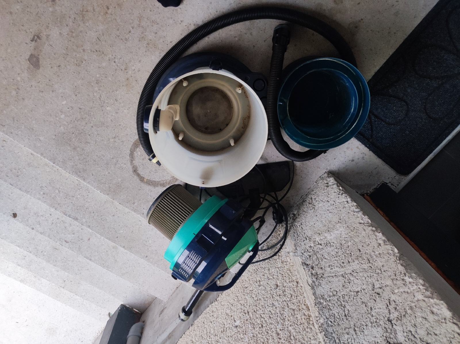 Sesalec Batagel Igea compact