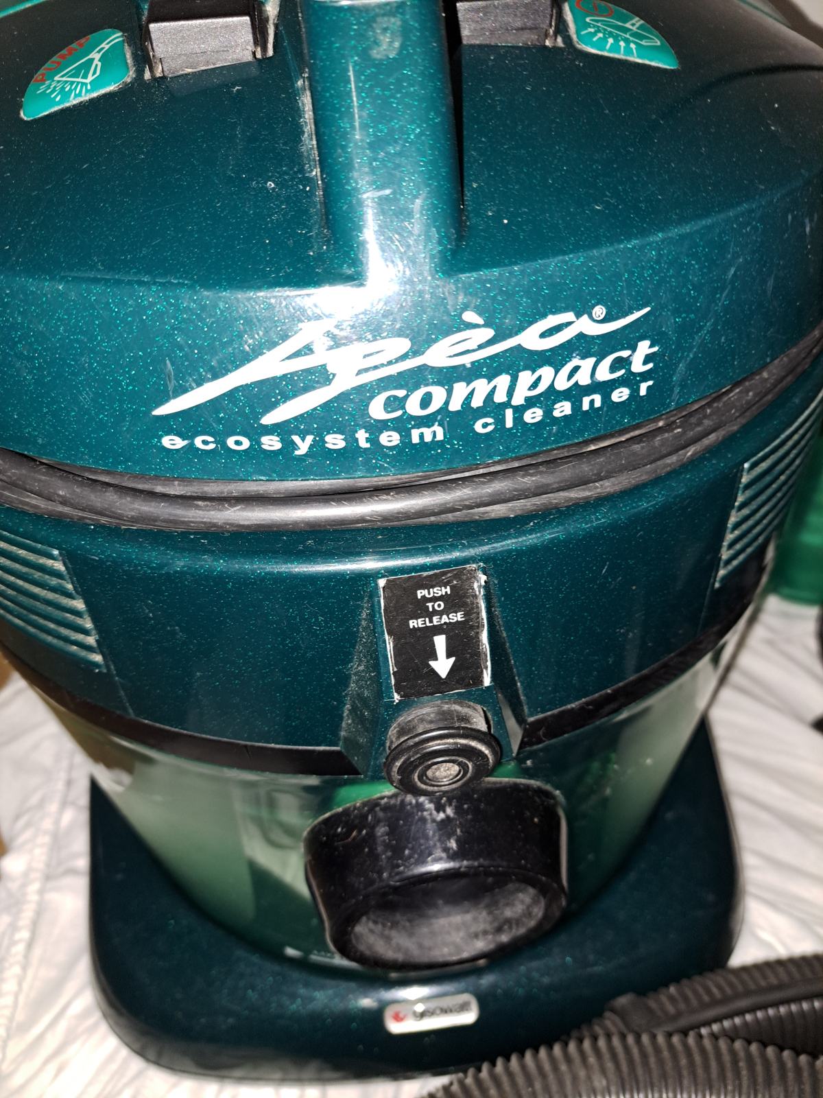 Vodni sesalnik IGEA compact