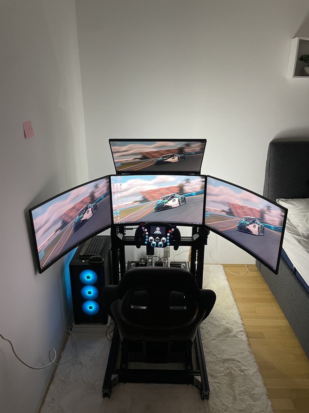 Dirkalni Simulator Simracing ( VRS DFP, PSE LM-X + 240hz )
