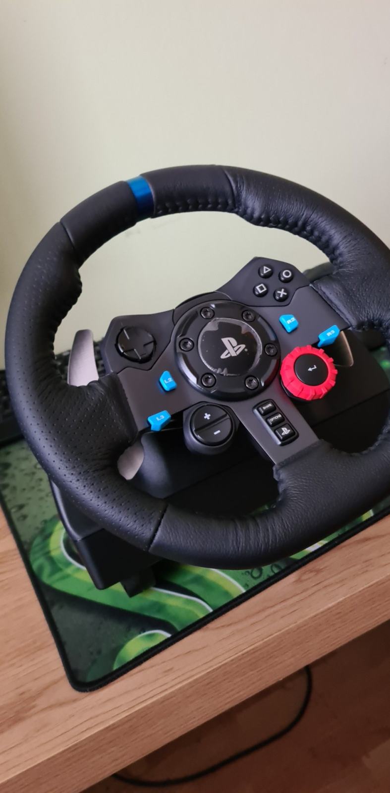 Logitech G29 Driving Force volan s pedali za PS3, PS4, PS5