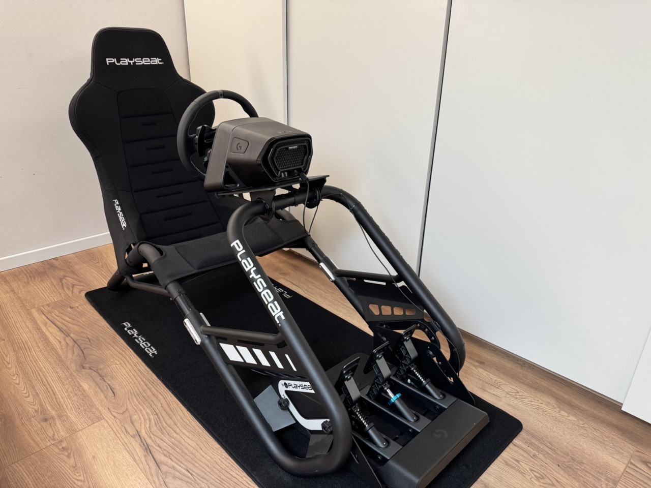 Playseat Trophy + Logitech G PRO Racing komplet