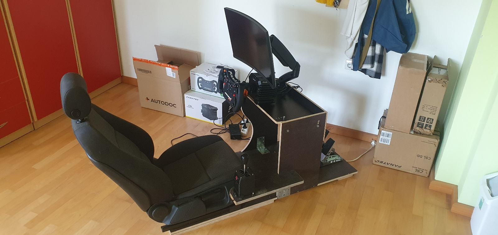 Sim rig - Fanatec CSL elite QR2 8NM še 18 mesecov garancije
