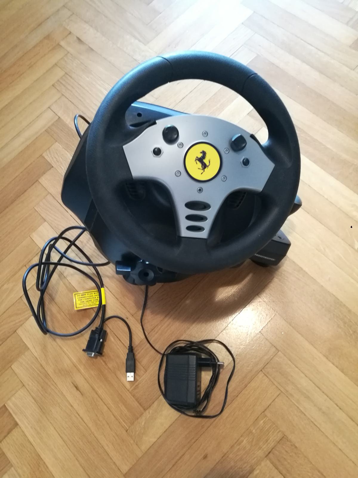 Thrustmaster forcefeedback racing wheel
