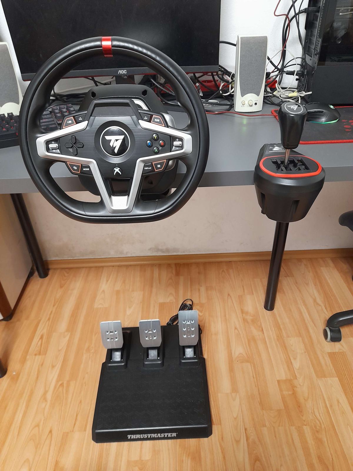 Thrustmaster T248 in menjalnik Thrustmaster TH8S add-on