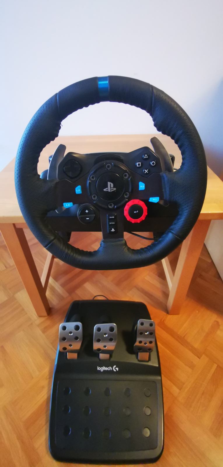 Volan Logitech G29