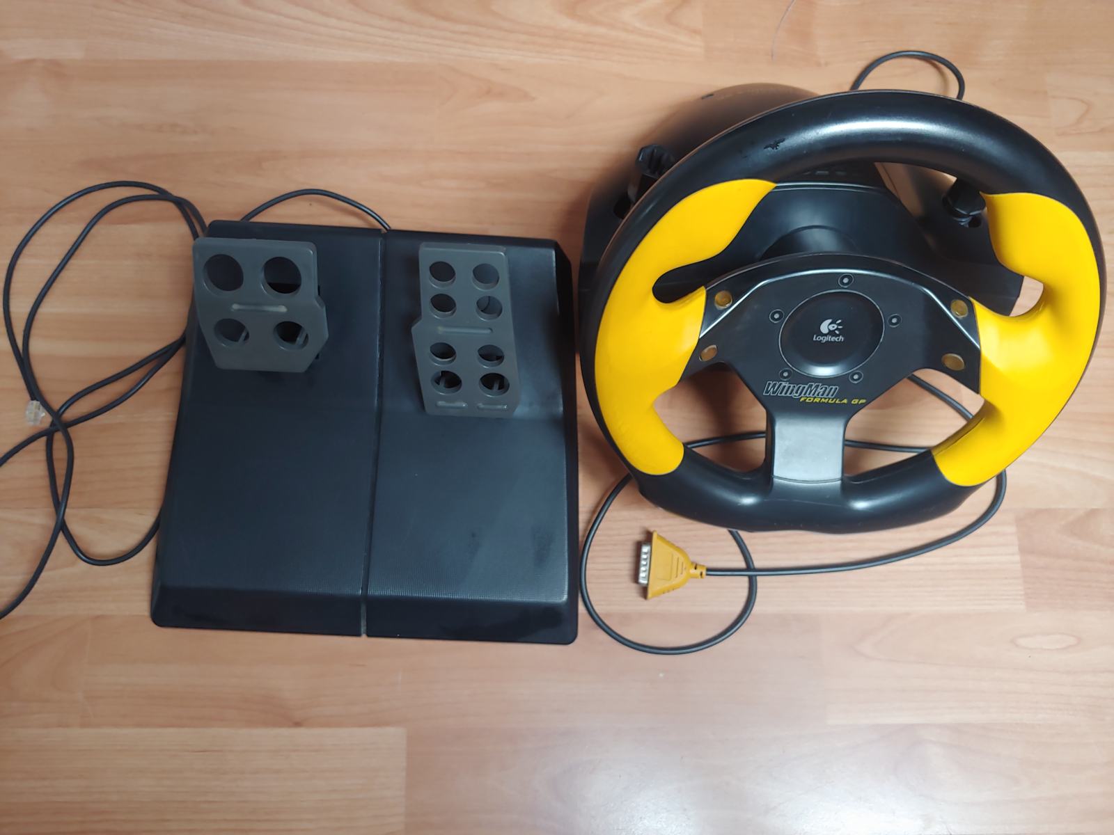 Volan Logitech