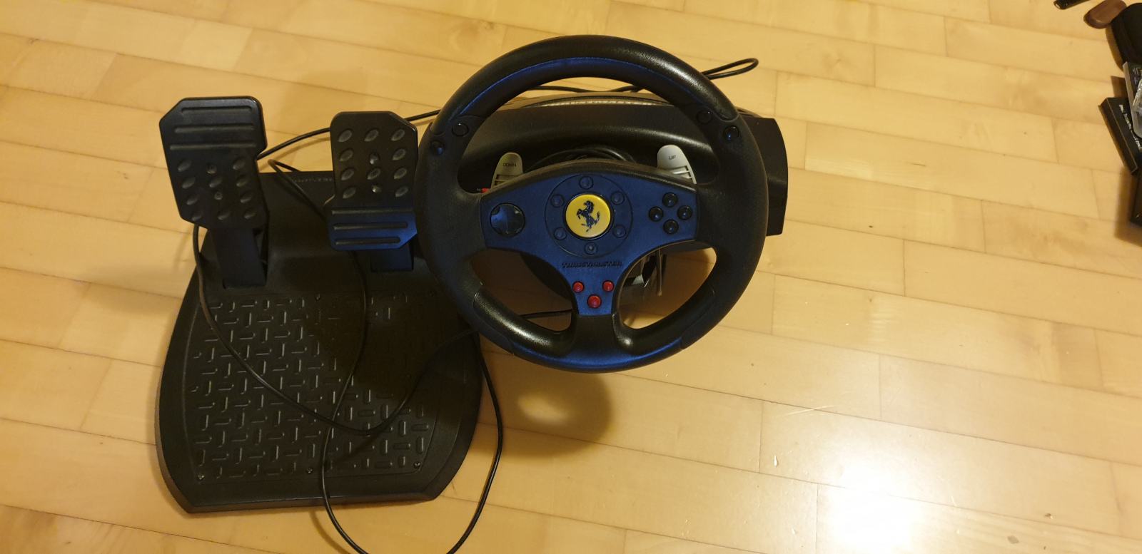 Volan za računalnik / PS3 Ferrari GT Experience Racing Wheel