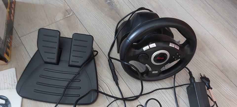 Volan Trust GTX27 s škatlo, rabljen, za PC,PS2/PS3