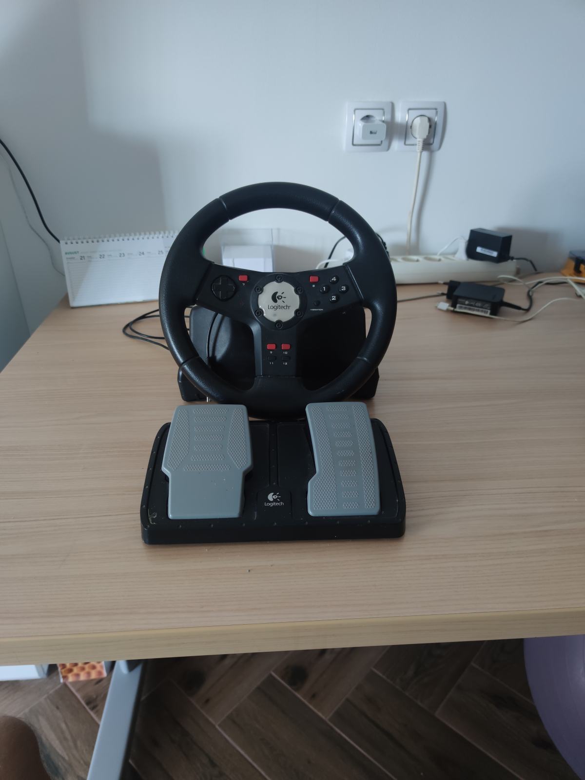 Prodam volan Logitech Formula Vibration Feedback Wheel