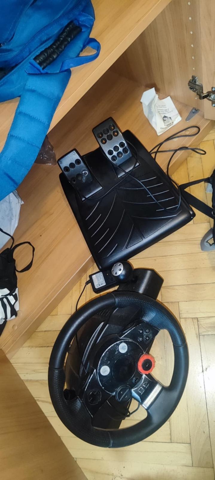 Volan in stopalke PS3 Logitech