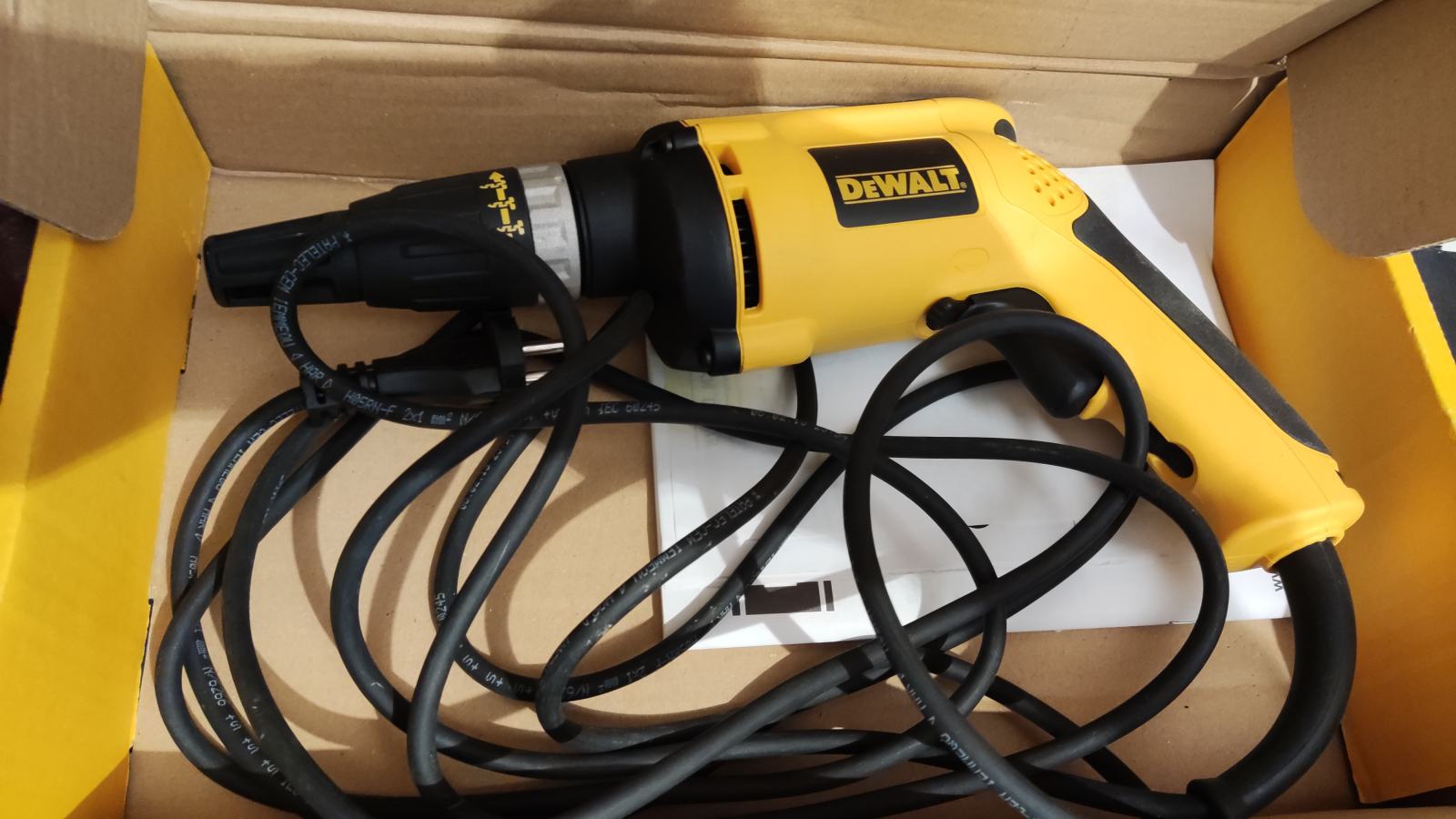 Električni vijačnik DeWalt dw274
