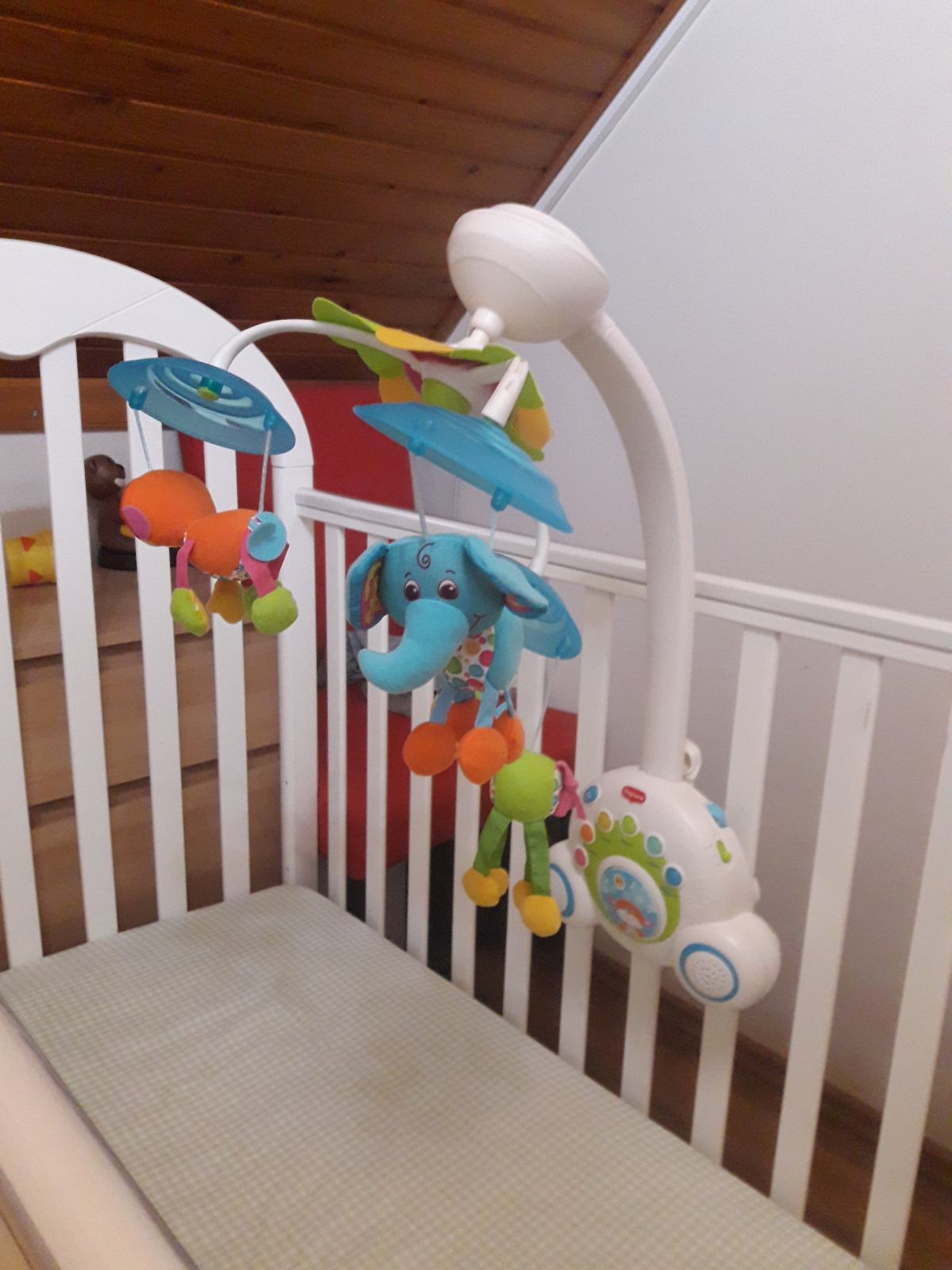 Glasbeni vrtiljak za na posteljico Tiny love