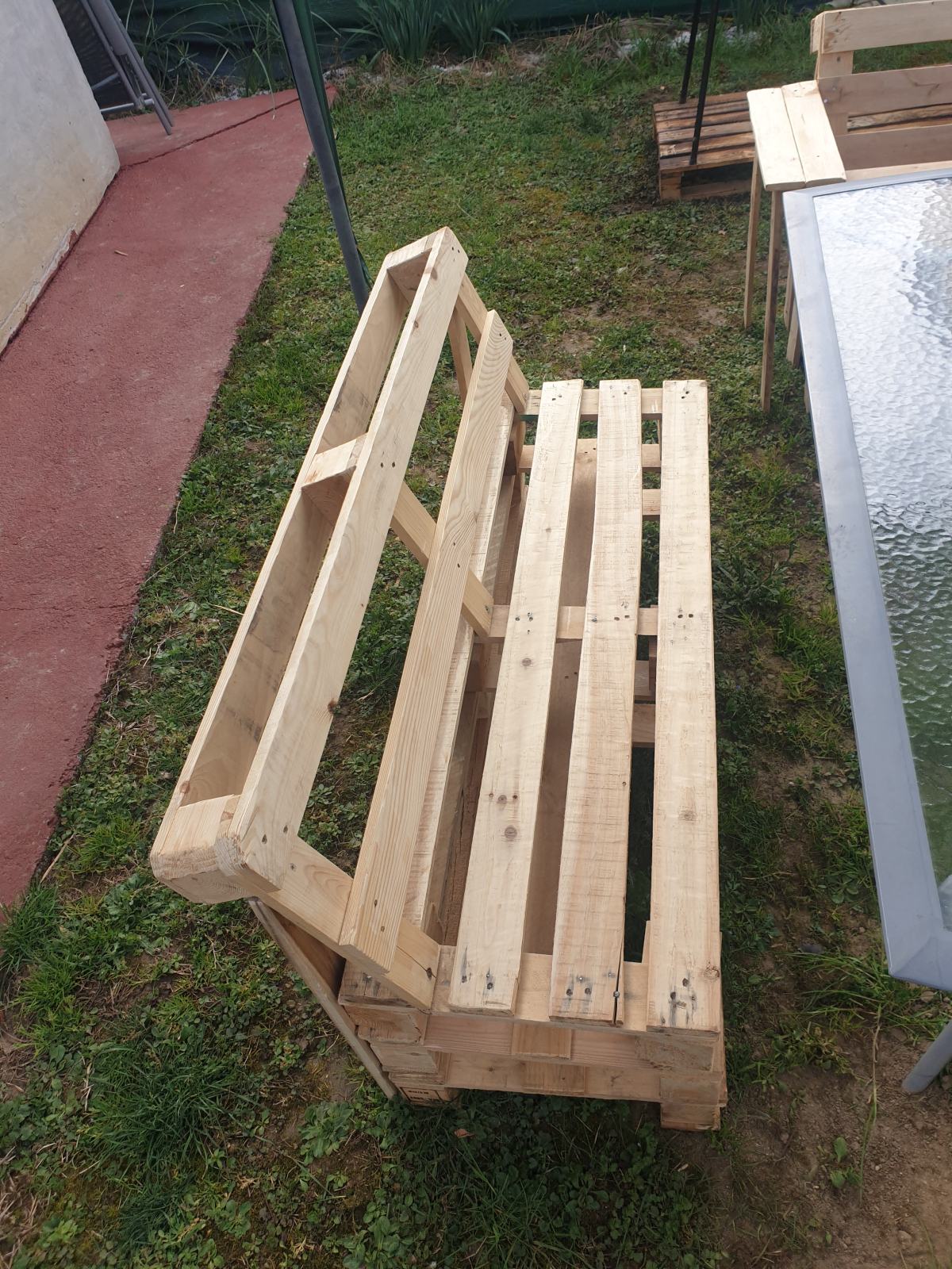 Prodam dva dvoseda in dva enoseda