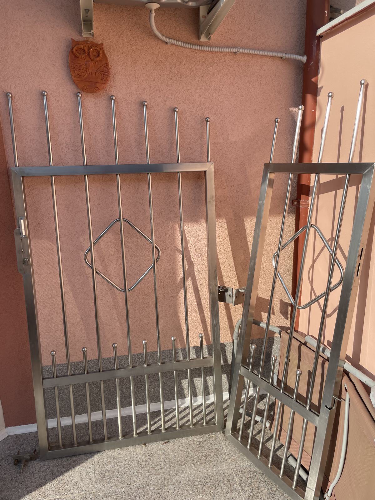 INOX dvoriščna vrata z ograjo