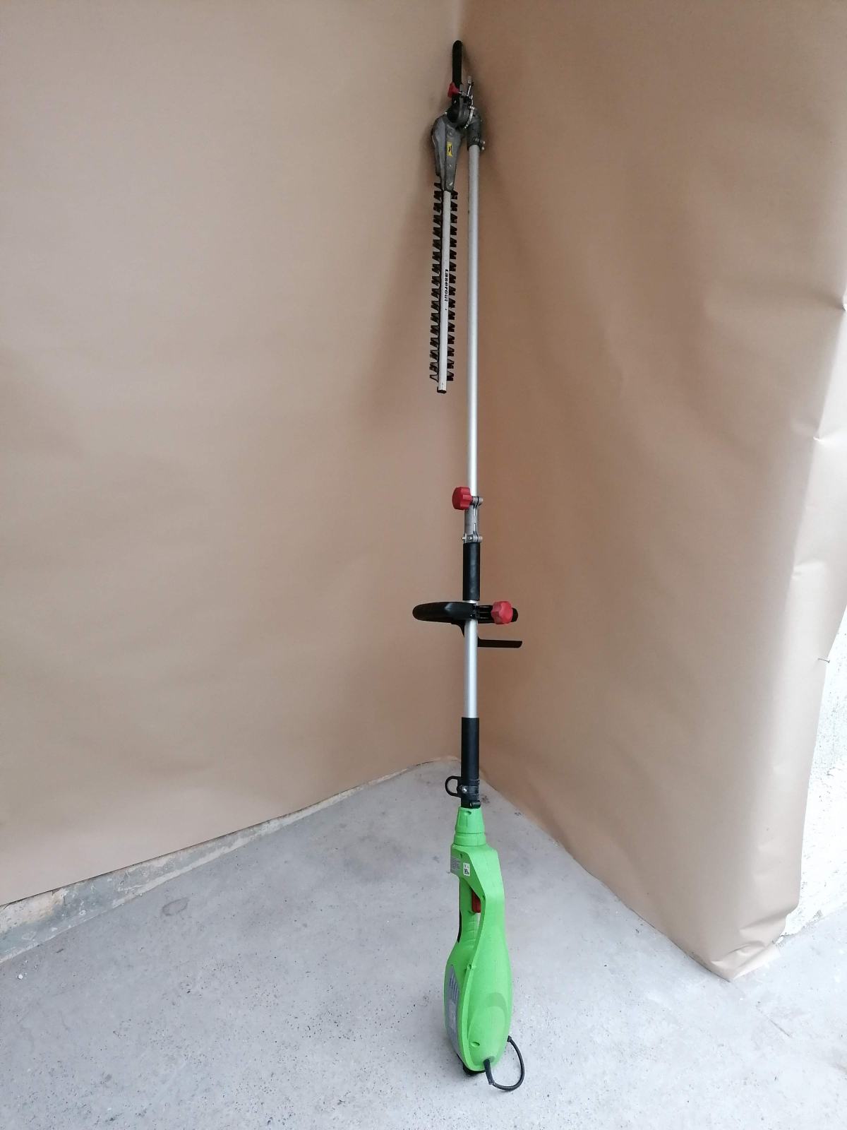 Škarje za visoko živo mejo Florabest 900W