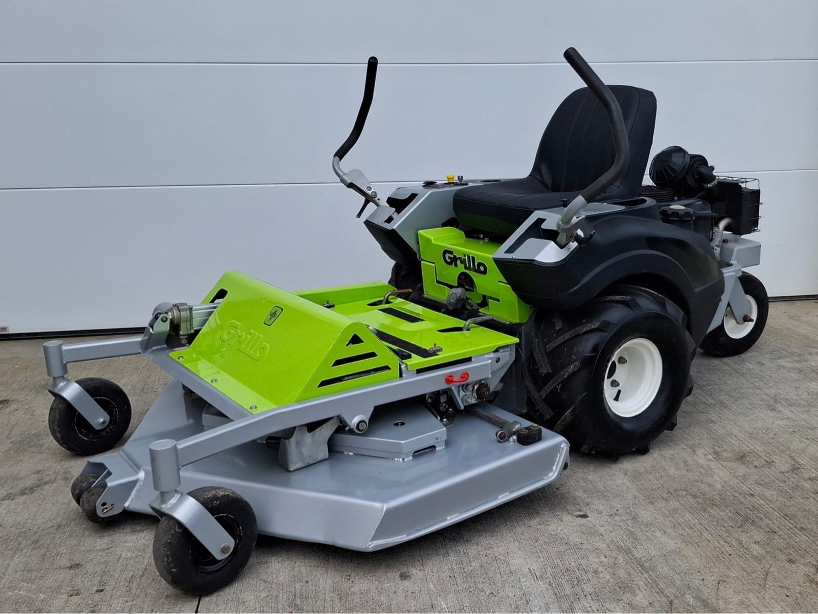 Grillo FX 27 Zero-turn Gorski zero-turn Vrtni traktor Kosilnica Mulčar