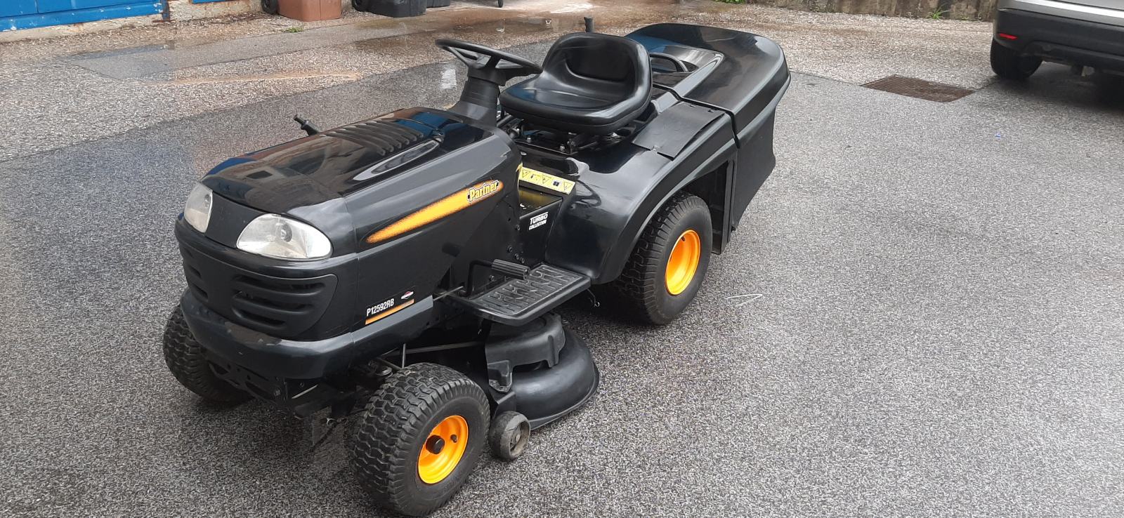 Prodam vrtni traktor Partner P 125 92 RB